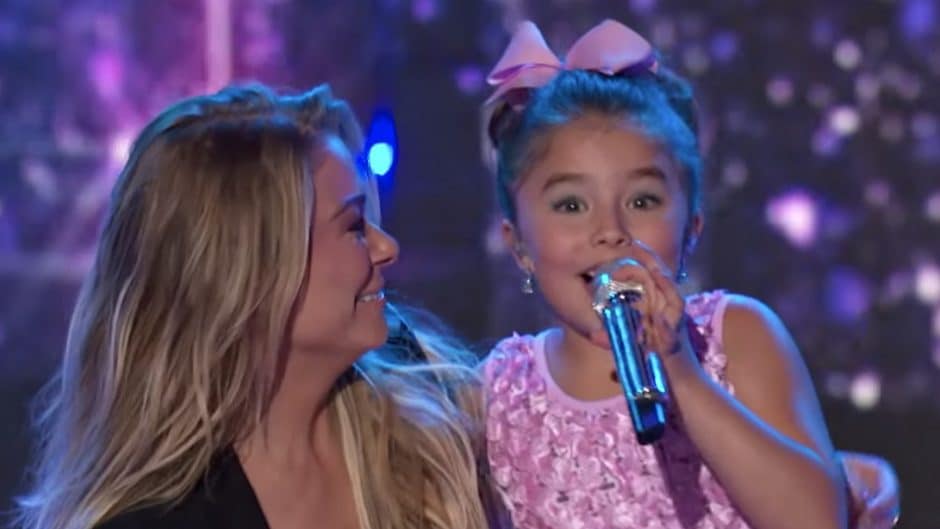 LeAnn Rimes Surprises Singing Sisters During 'Idol' Finale Performance