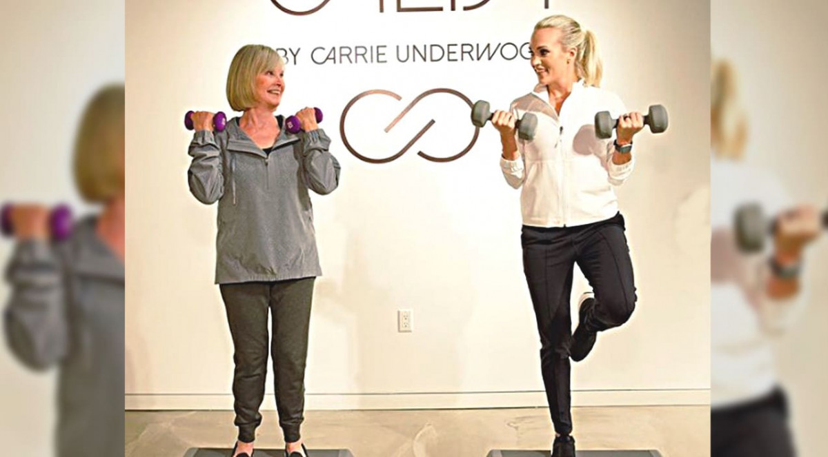 Carrie Underwood Names Moves She Uses To Tone Her Legs