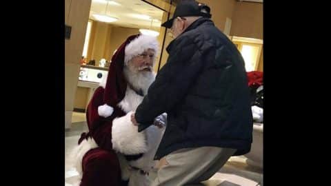 Mall Santa Takes A Knee For 93-Year Old Veteran