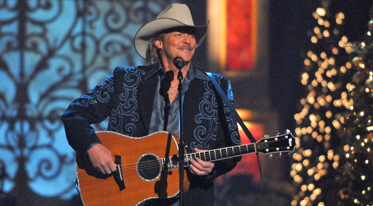 Alan Jackson Reveals Christmas Day Plans