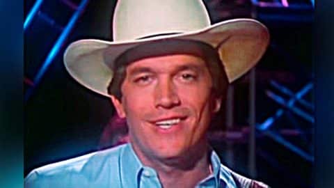 The Drunk Story Behind The Writing Of George Strait’s “The Chair ...