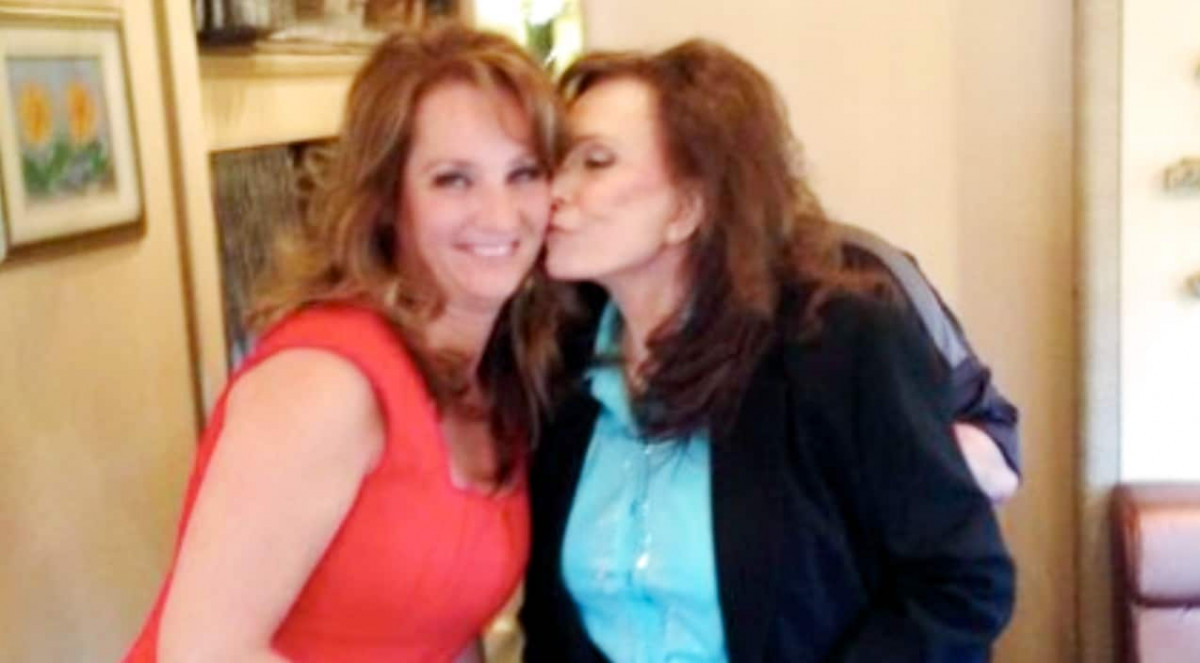 Loretta Lynn's Daughter Patsy Shares Emotional Post After Her Funeral