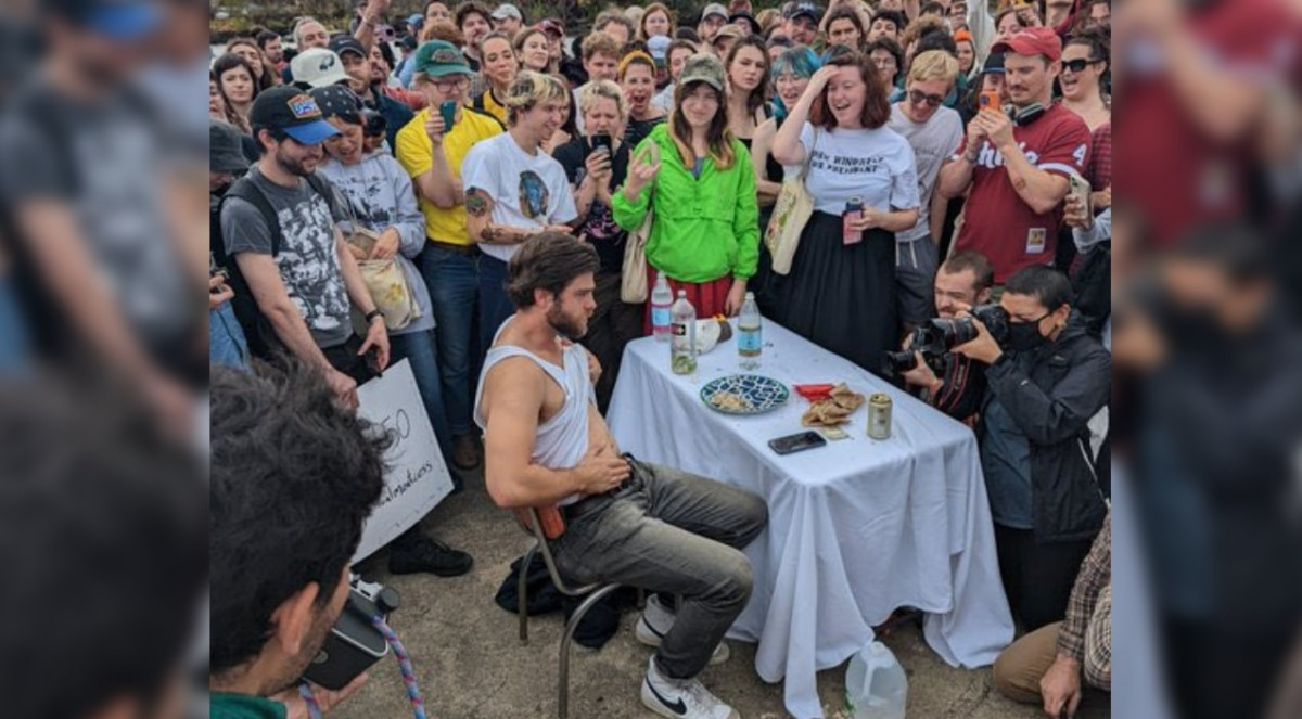 Man Gets Famous Eating A Whole Rotisserie Chicken Every Day For 40 Days