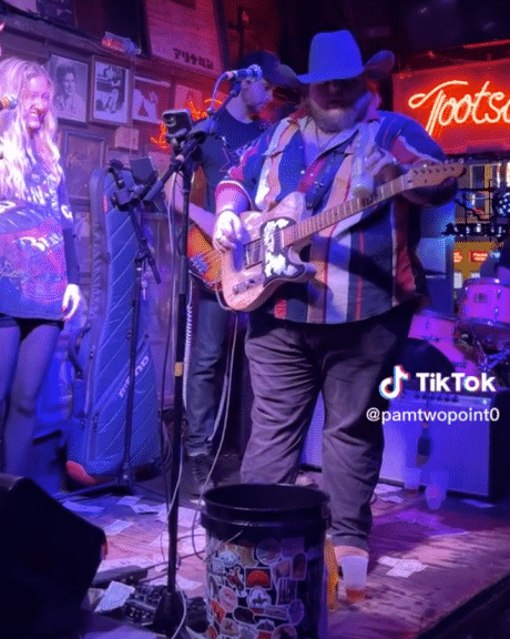 Nashville Singer Slams Beer While Shredding Guitar At Same Time