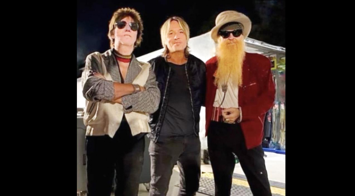 "Shocked" Keith Urban Reacts To Jeff Beck’s Death