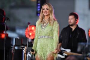 7 Country Singers Born In Oklahoma