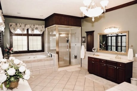 Hank Williams Jr. Puts His $2.8 Million Tennessee Estate Up For Sale