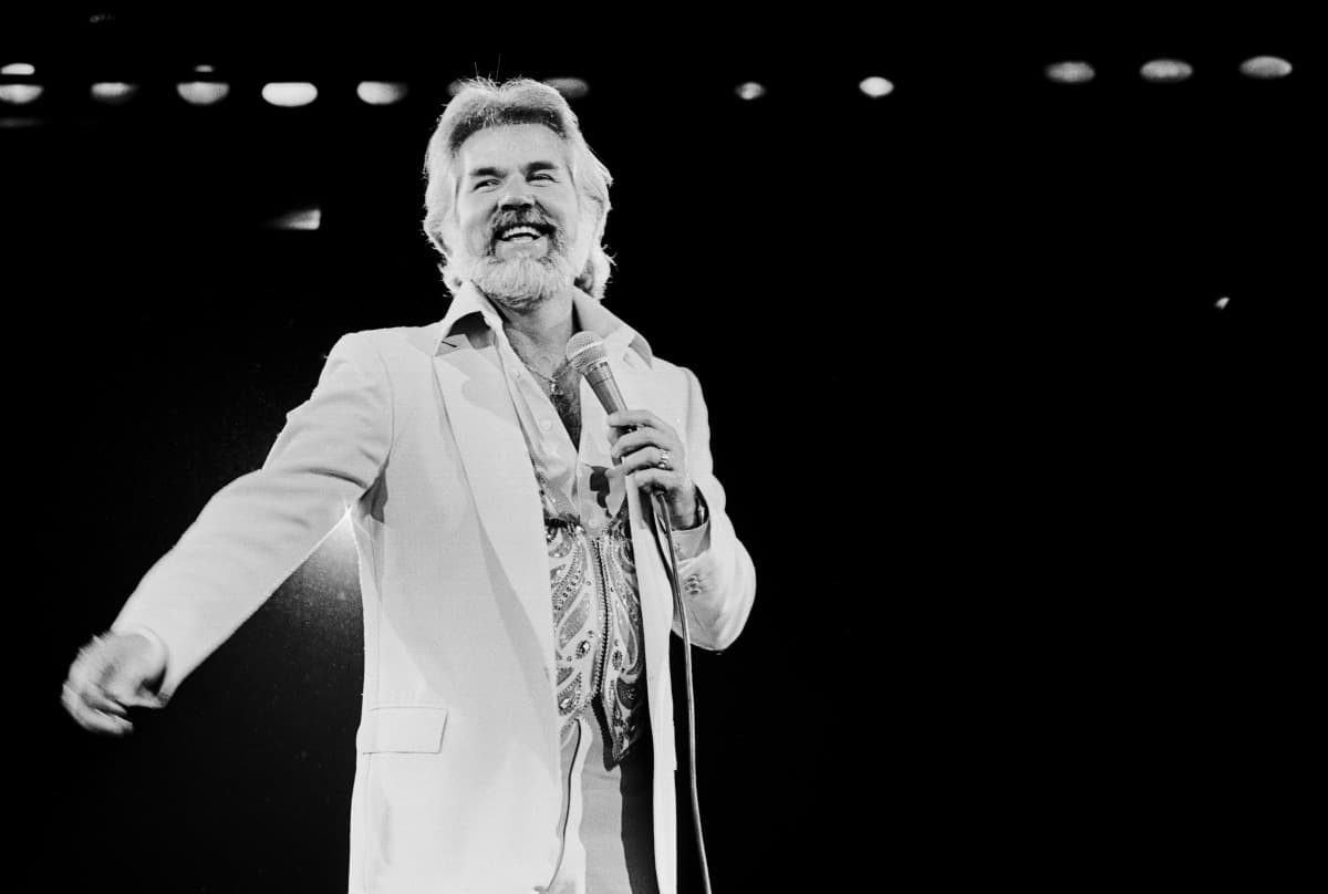 20 Country Singers Who Are From Texas