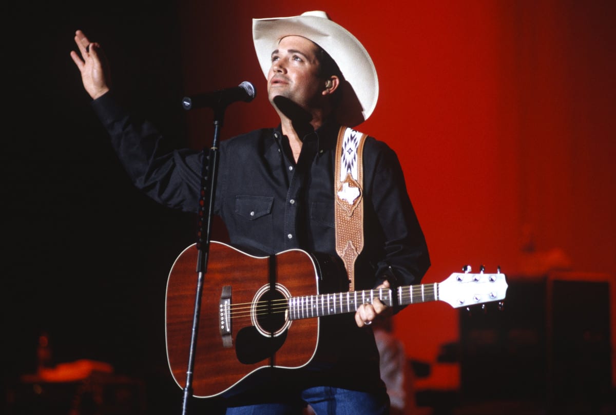 20 Country Singers Who Are From Texas