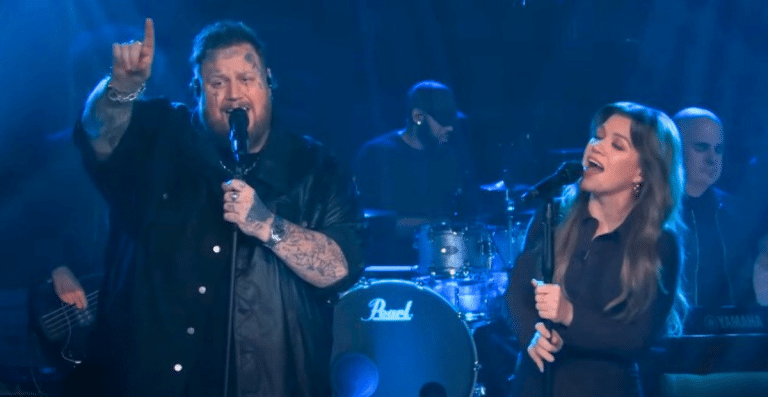 Jelly Roll & Kelly Clarkson Unite For Inspirational Rendition Of "I Am ...