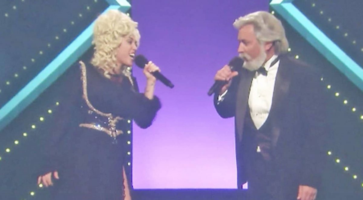 Jimmy Fallon And Miley Cyrus Dress Up As Kenny & Dolly For "Islands In ...