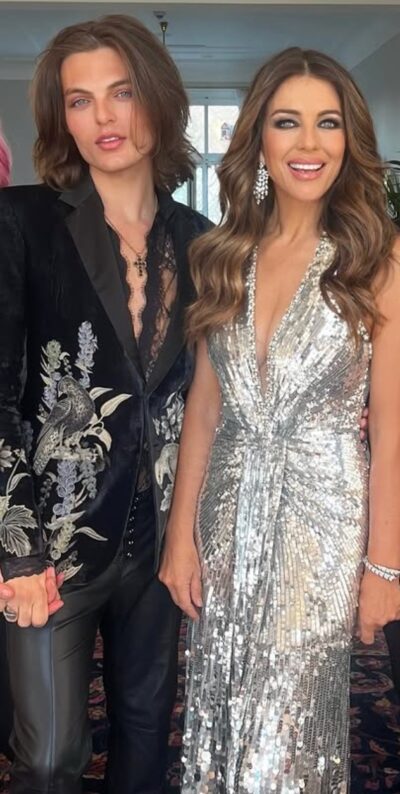 Billy Ray Cyrus Debuts Elizabeth Hurley Romance With Kissing Photo On ...