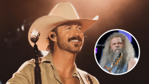 Riley Green Announces New Tour Dates, Adds Jamey Johnson To Lineup