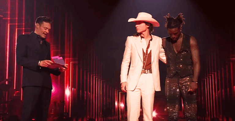 Fans Think John Foster Saw "American Idol" Results Before It Was ...