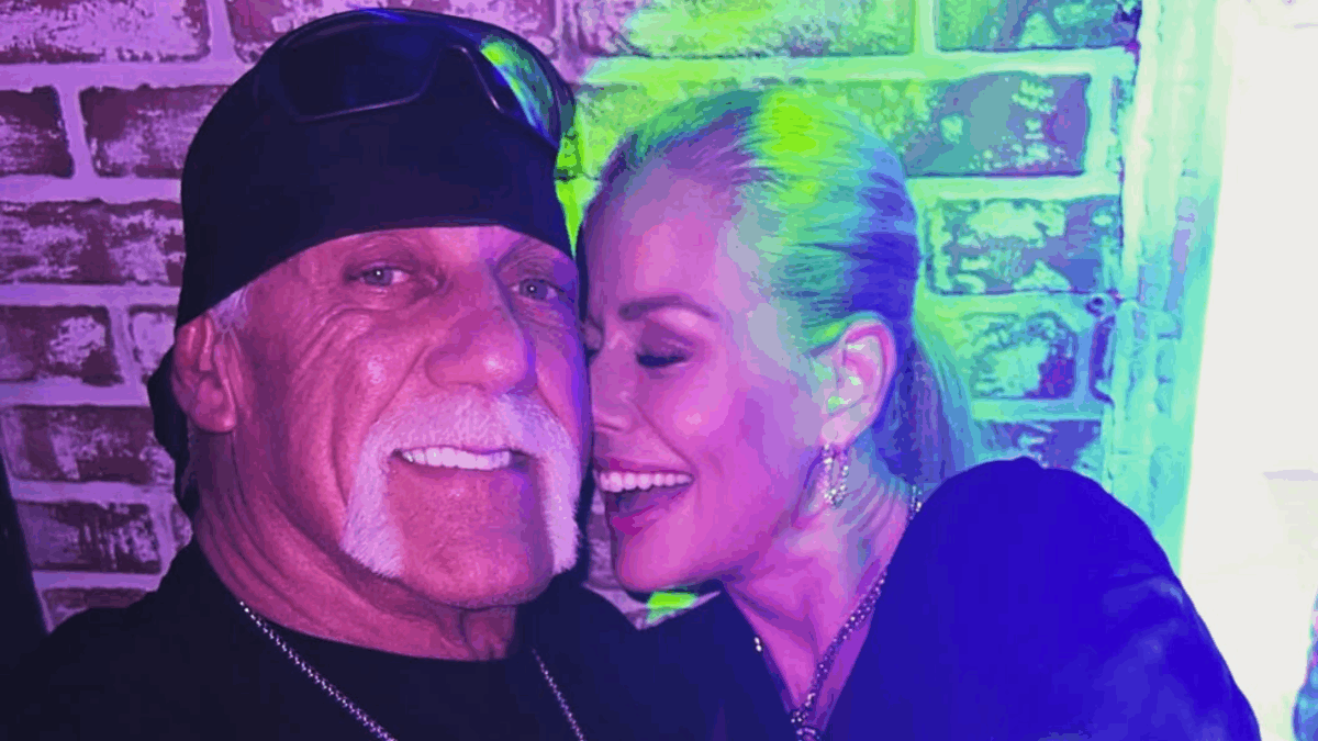 Hulk Hogan's Wife Reacts To His Death, "I Wasn't Ready For This..."