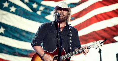 Oklahoma Lawmaker Introduces Legislation To Honor Toby Keith In His ...